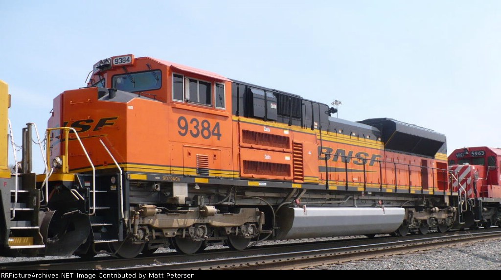 BNSF 9384
